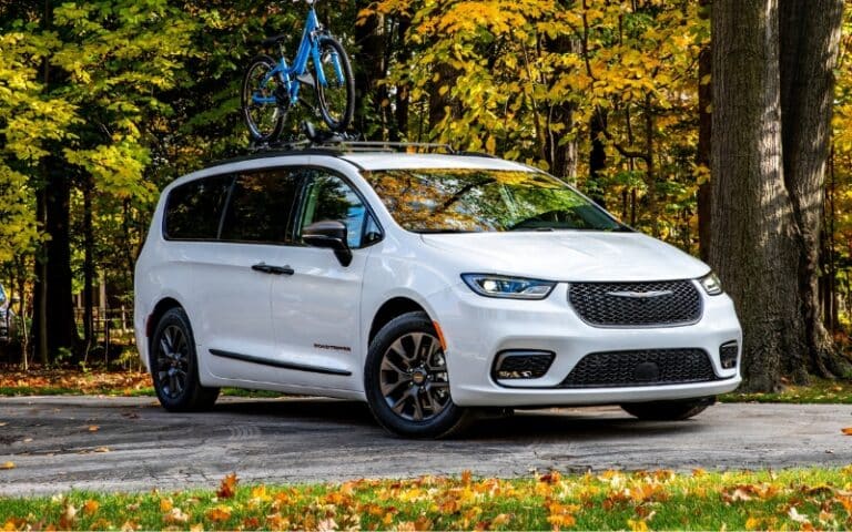 13 Best & Worst Chrysler Pacifica Years (Pictures & Stats) - Engine Patrol