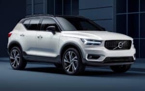 Volvo XC40 Snow and Winter Driving (Solved & Explained) - Engine Patrol